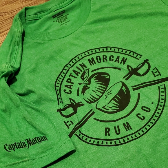 captain Morgan | Shirts | Captain Morgan Rum Green Apple T | Poshmark
